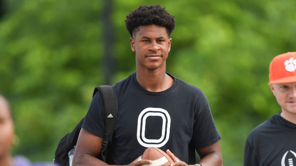 Florida football predicted to land No. 1 2027 QB recruit