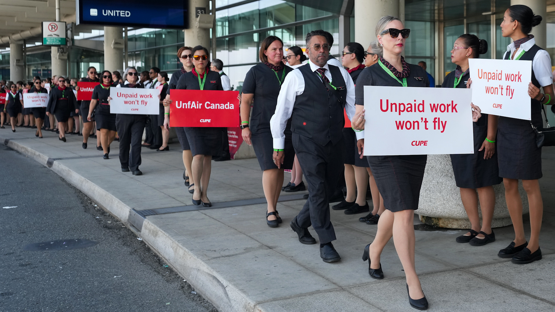 Air Canada flight attendants protest at Toronto's Pearson Airport