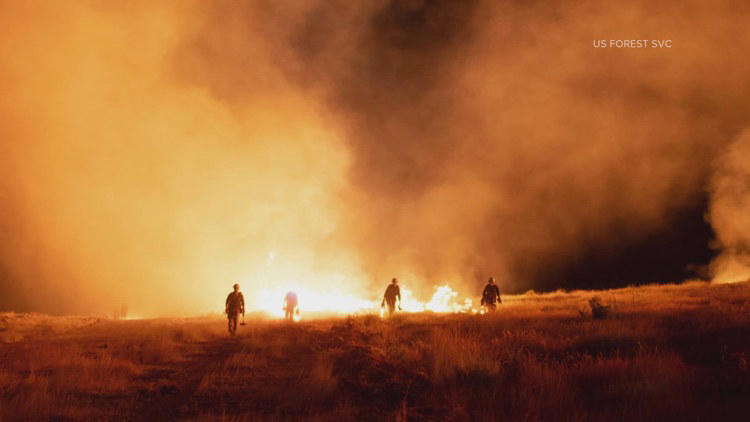 WATCH LIVE: Officials give update on Lee Fire