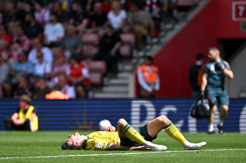 Wrexham transfer update after worrying injury in first game of season
