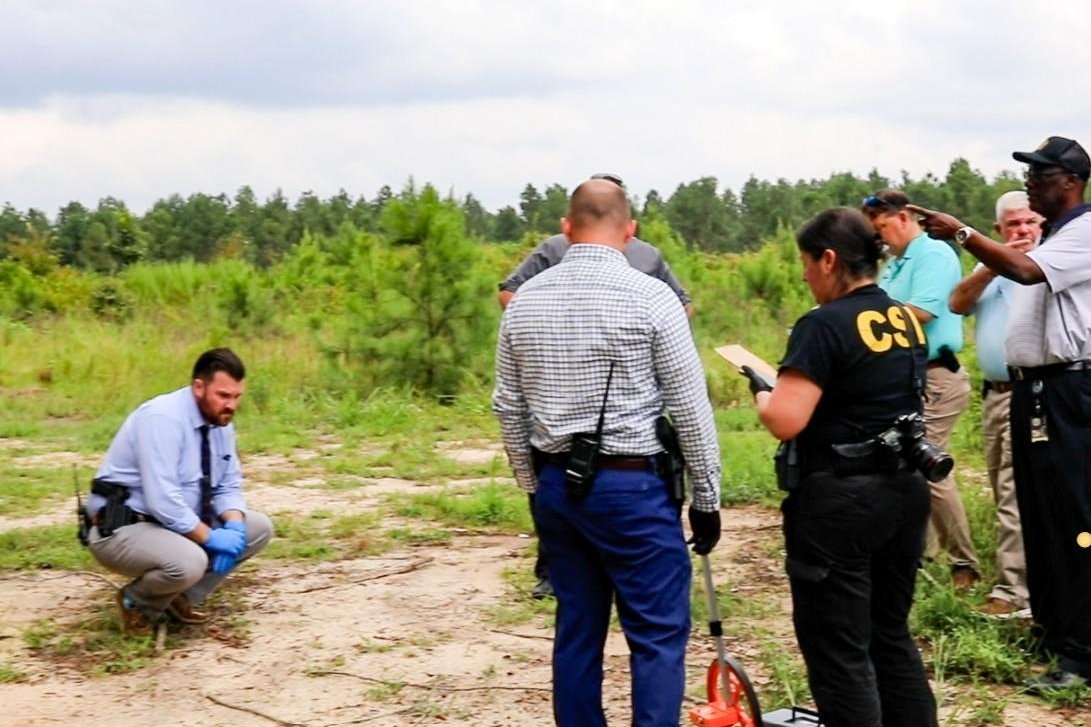 2 South Carolina women's bodies found in wooded area