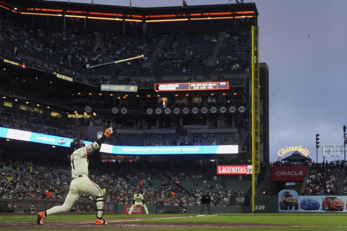 One hitless game is enough! Lee Jung-hoo took away a hit from Darvish ...