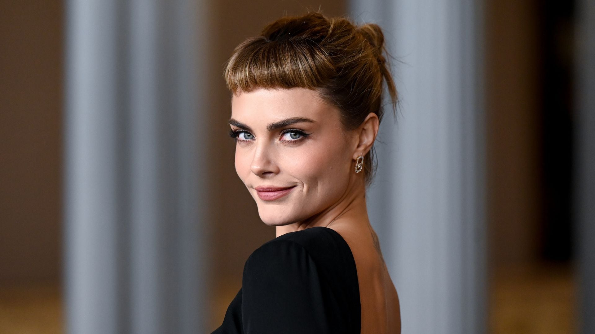 El estilo único y rebelde de Cara Delevingne conquista las pasarelas y ...