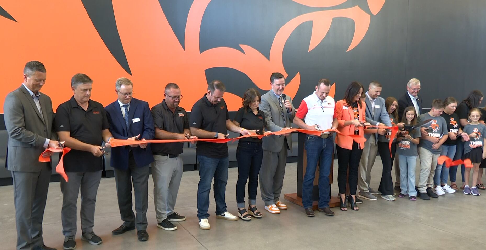 Republic School District hosts grand opening for new intermediate school