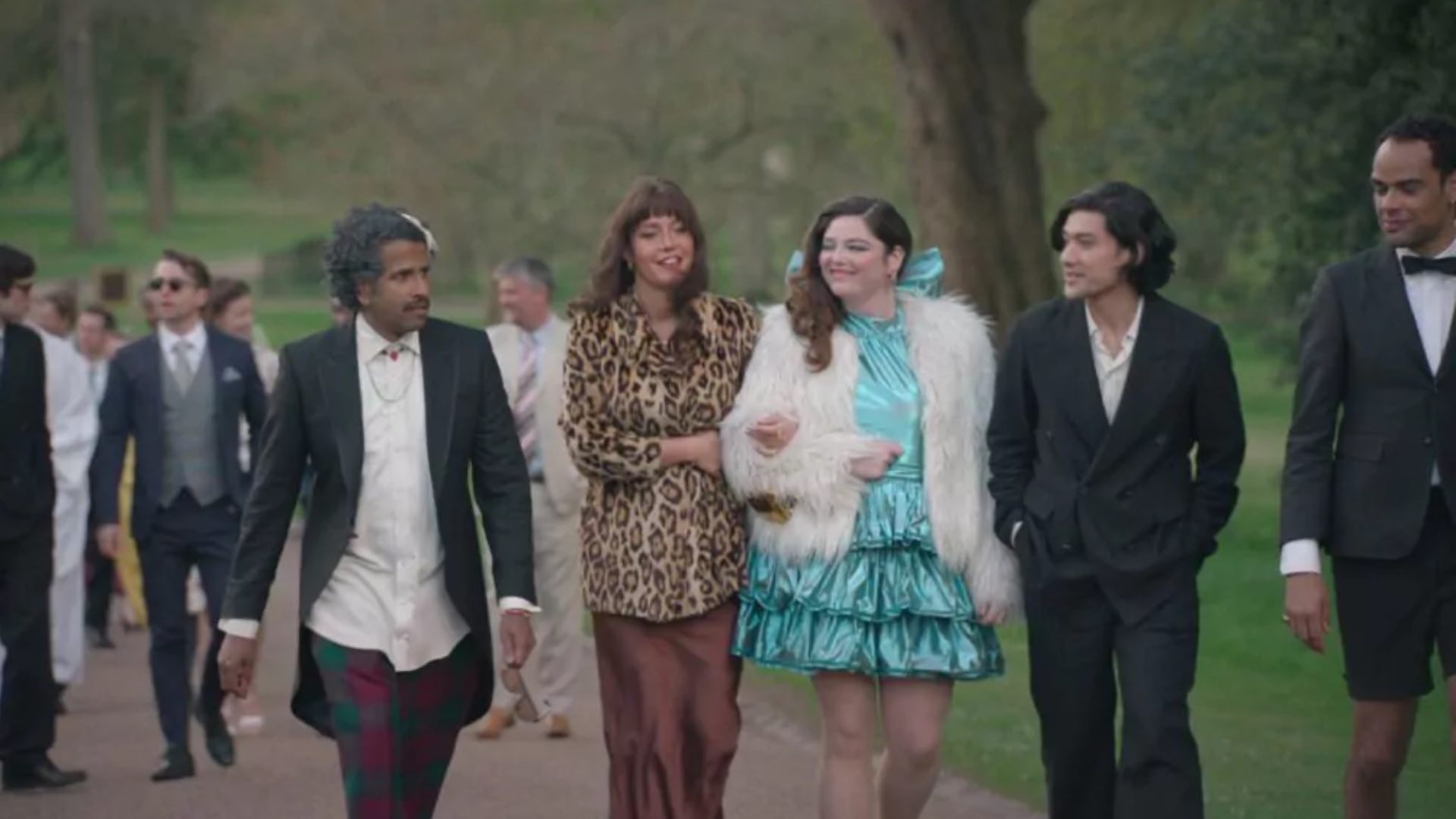 Netflix Revives This Funny Theory: What Are "Golden Pants"?