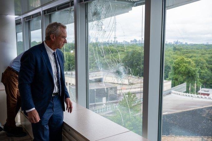 RFK Jr. tours CDC headquarters following deadly shooting