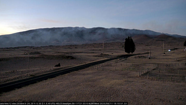 Crews battle wildland fire on slope of Mauna Kea