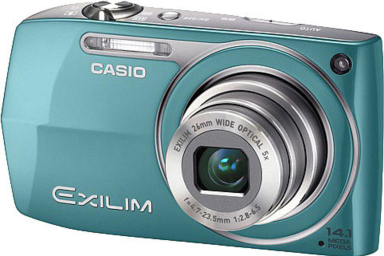 小紅書爆紅！10款女愛豆愛用CCD推薦：Karina柯達C713復古人像風、金采源富士J30膠片感