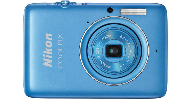 小紅書爆紅！10款女愛豆愛用CCD推薦：Karina柯達C713復古人像風、金采源富士J30膠片感