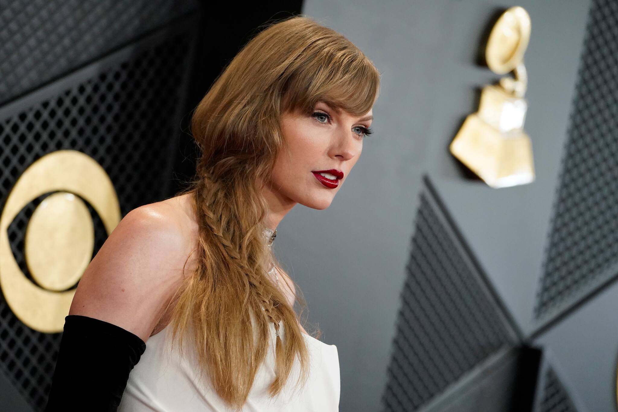 Taylor Swift: Neues Album angekündigt – alle Alben in der richtigen ...