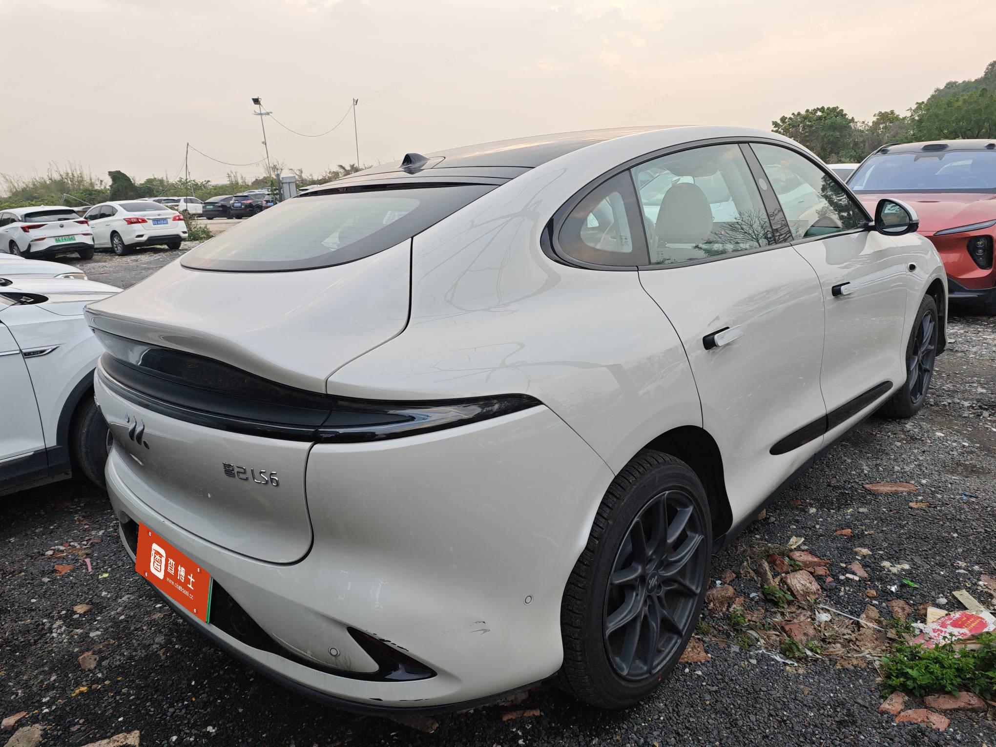 智己汽车 智己LS6 2023款 Max 标准版实拍图