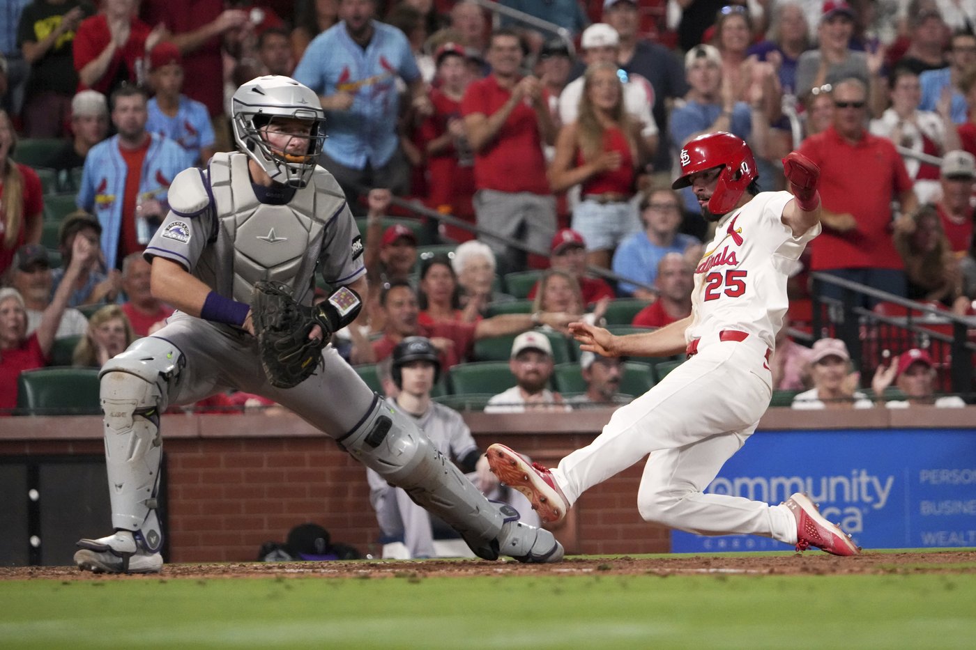 Donovan's two-run double in the eighth inning secures Cardinals' win ...