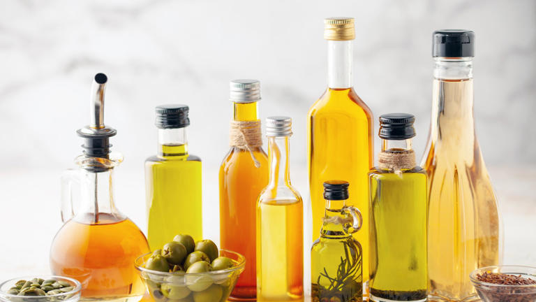Canola oil vs. vegetable oil vs. olive oil: which is the healthiest and ...