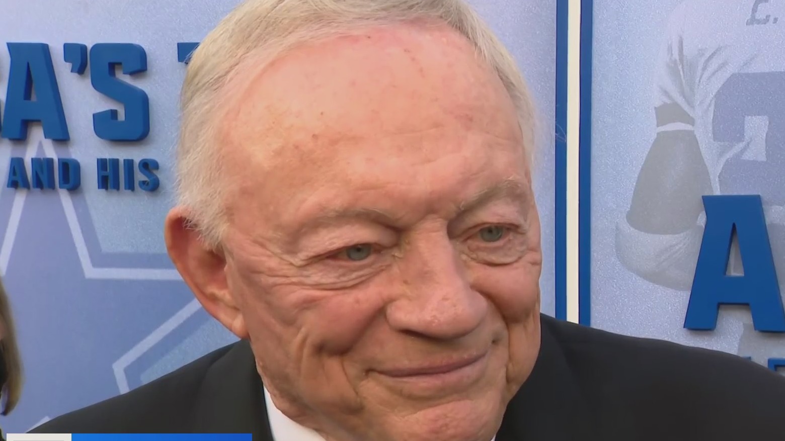 NFL stars, legends hit blue carpet in honor of Jerry Jones, Netflix ...