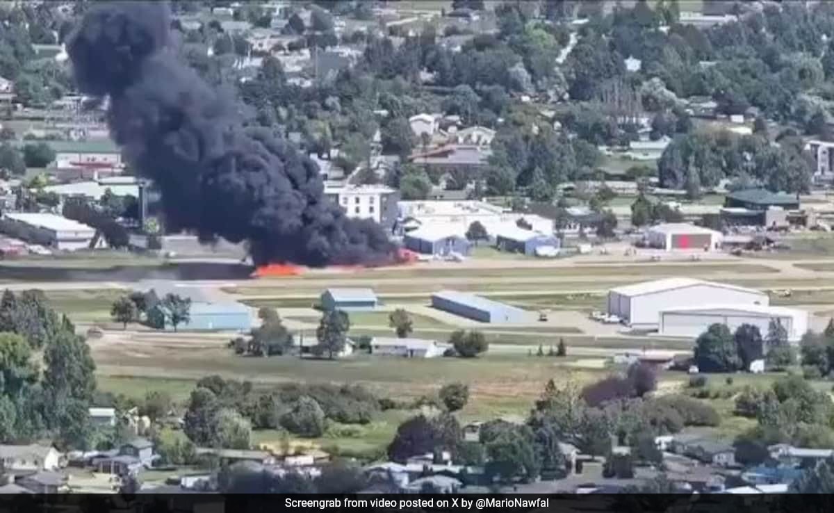 Plane Crashes Into Parked Aircraft At US Airport, Clouds Of Smoke Seen