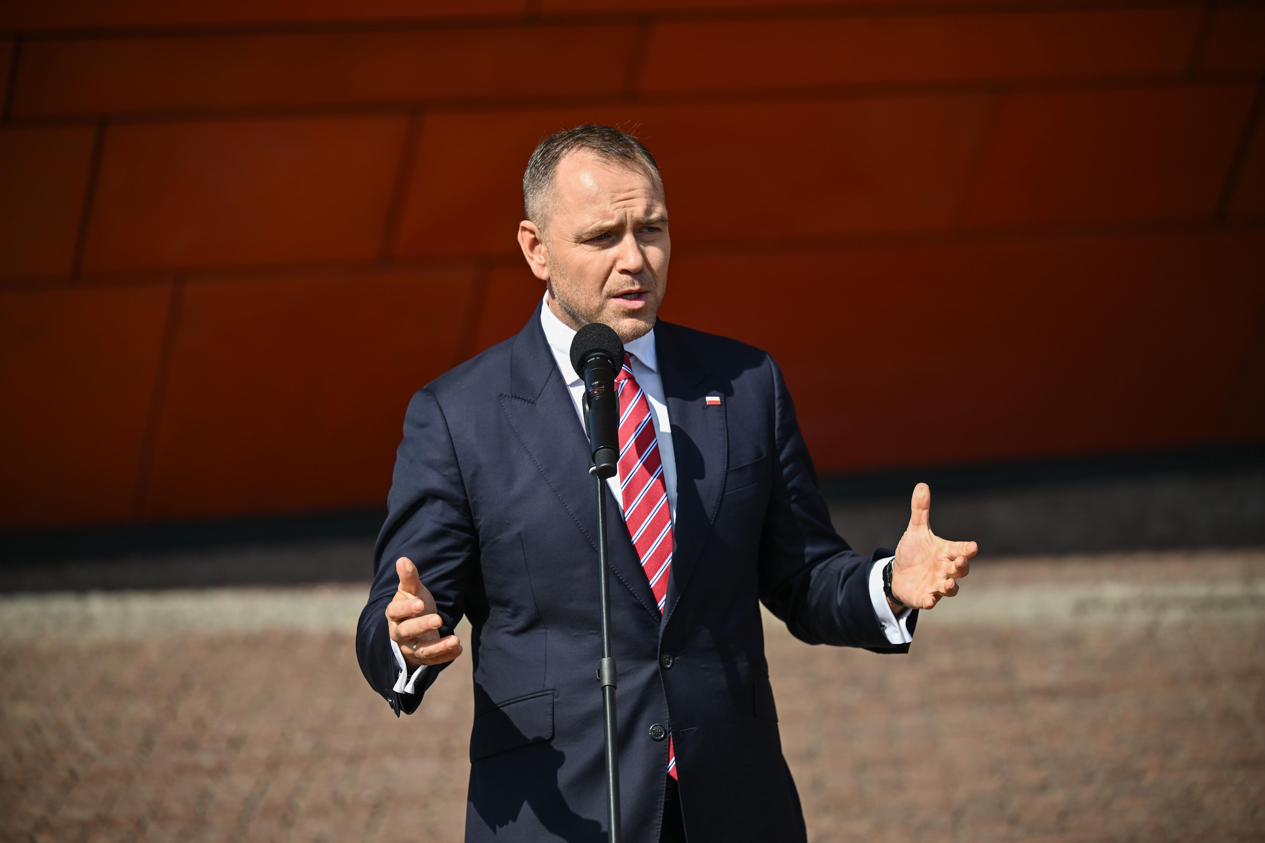 Jerzy Surdykowski: Andrzeja Dudę żegnamy bez żalu, Karola Nawrockiego ...