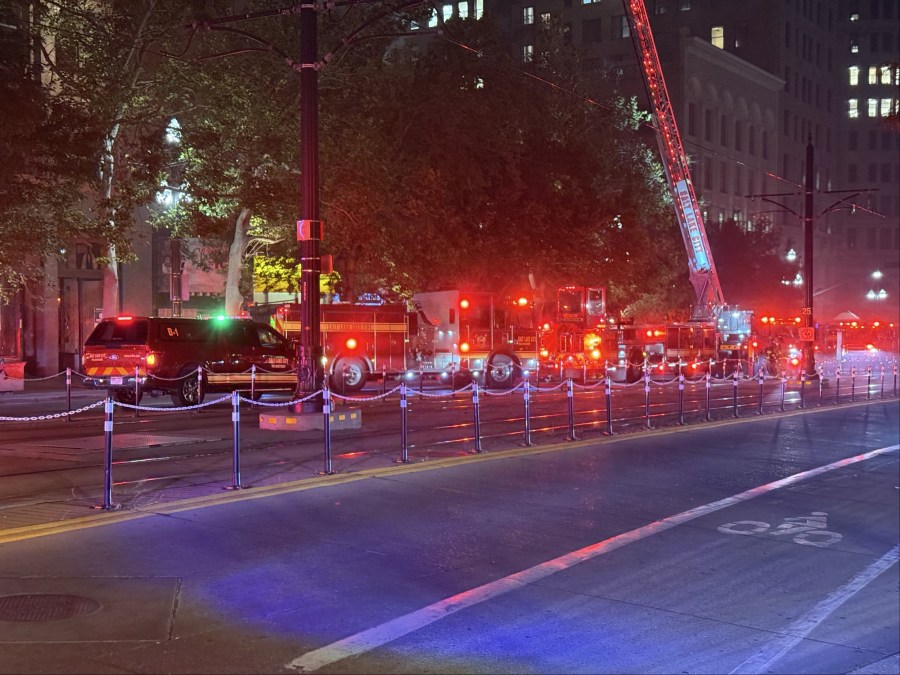 Fire threatens multiple buildings, causes road closures in downtown SLC