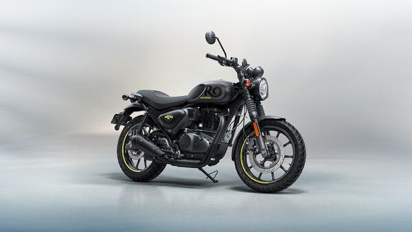 Royal Enfield Hunter 350 gets new Graphite Grey colourway