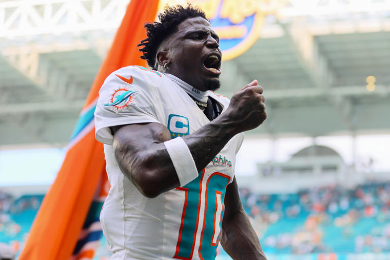 Tyreek Hill Announces Personal Update After Missing Dolphins Practice