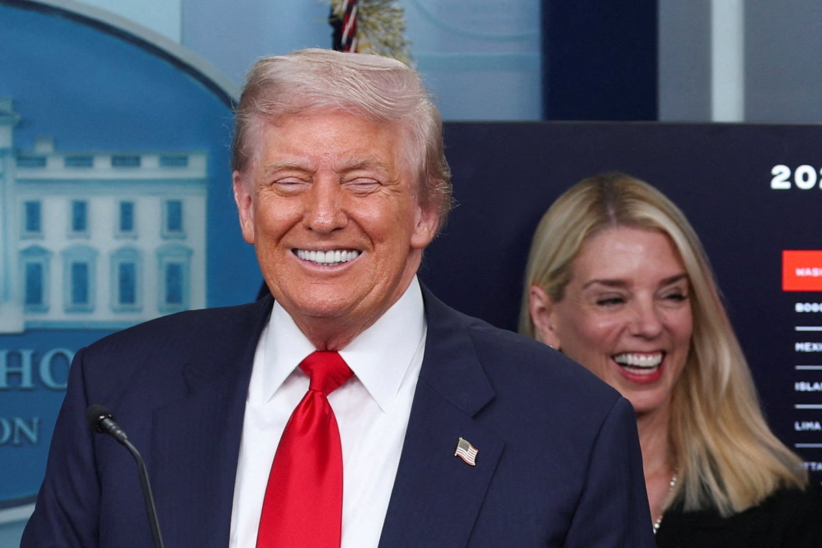 Trump’s history of praising Pam Bondi after awkward remark about ...