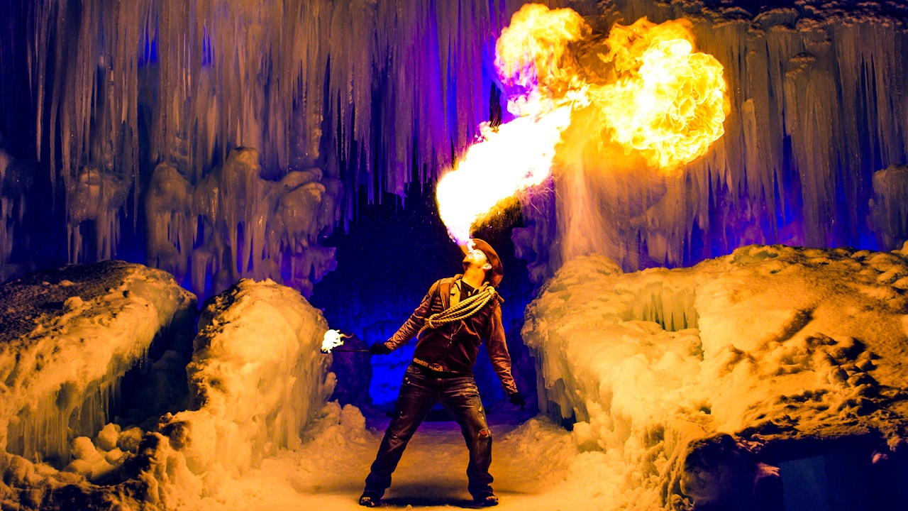 Feuerspucker-Show: Der menschliche Drache in 4K