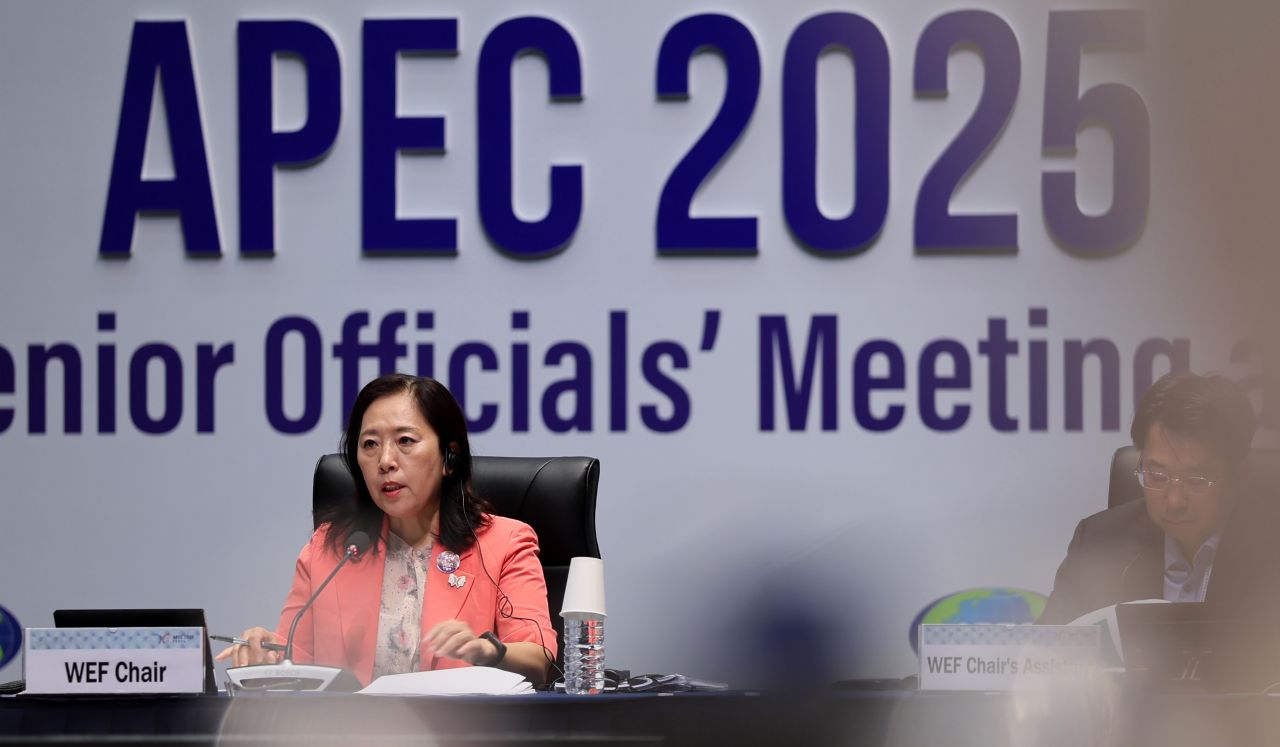 [포토] 신영숙 여가부 직무대행, APEC 여성경제회의(WEF)개회사