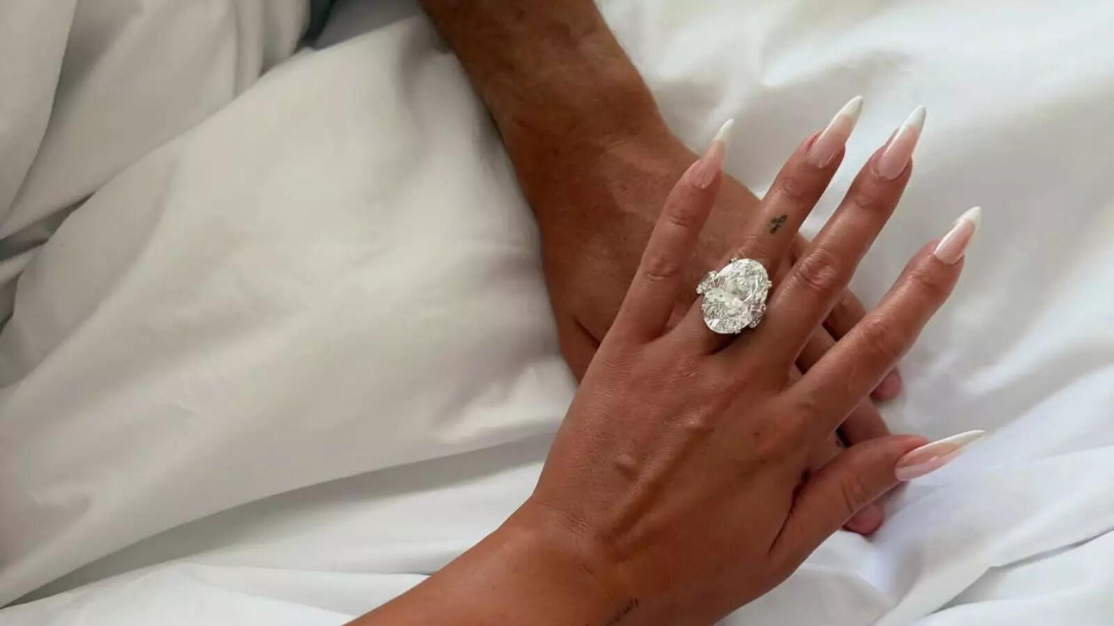 What Is The Actual Cost Of Cristiano Ronaldo’s Engagement Ring For ...