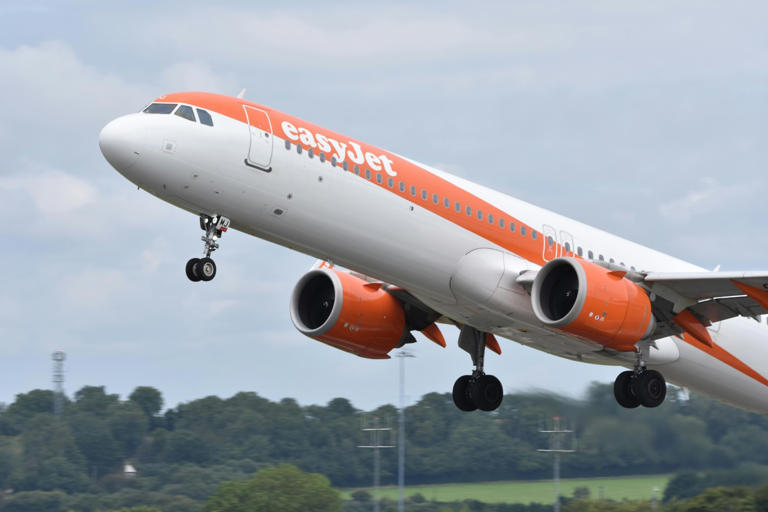 Carpe Verde Scandal: EasyJet Pilot Suspended After 'Drunken and Naked ...