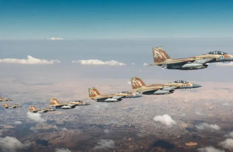 'War must be stopped': Israeli fighter pilots protest outside IDF's HQ ...