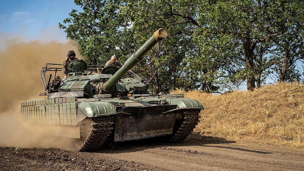 Ukraine's borders must not be changed by force, EU leaders say