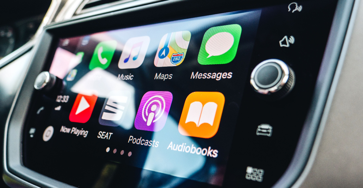 Tesla öppnar dörren för Apple CarPlay – men verkar droppa Android Auto