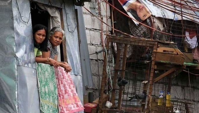 Nearly 12 million Filipino families consider themselves poor in July — OCTA