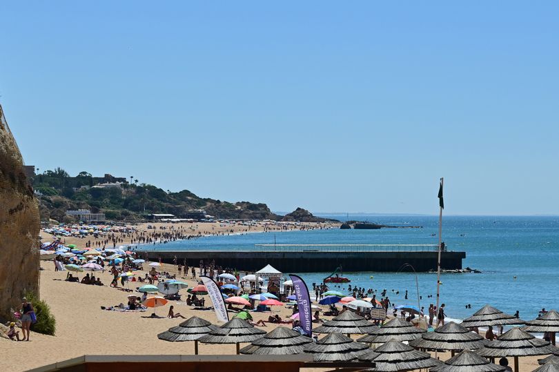 Popular Portuguese holiday resort announces new ban on alcohol sales