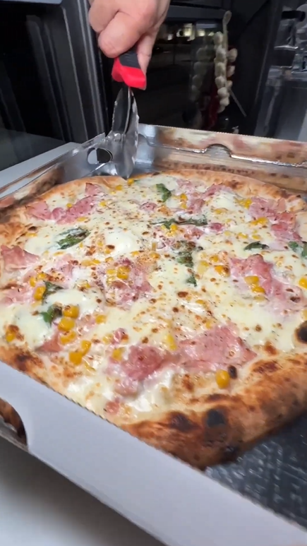 Signora Pizza: The Las Vegas Slice That Never Disappoints
