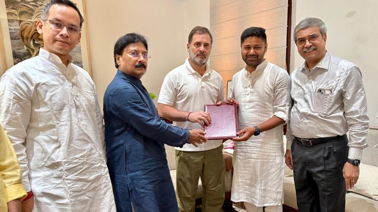 AJP delegation urges Rahul Gandhi to raise Assam Accord, foreigner ...