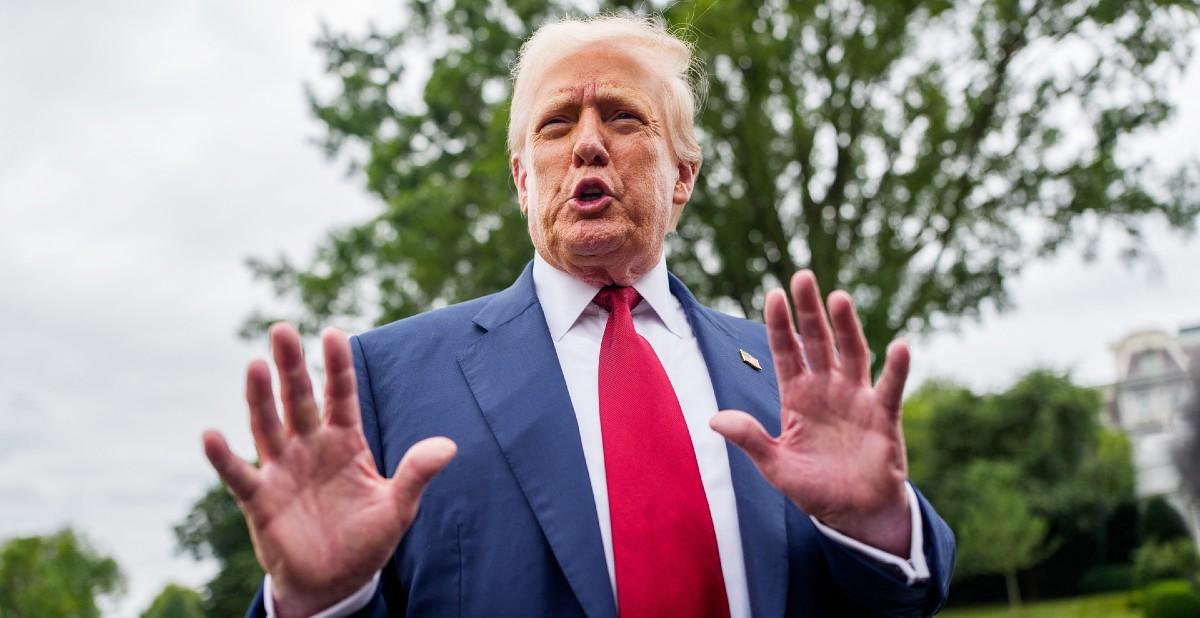 Trump threatens to boot homeless people from D.C.