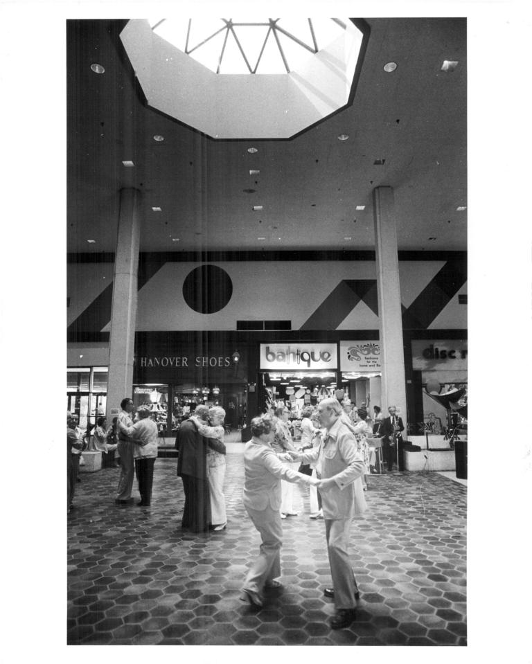 Greece Ridge mall in photos: A look back at Rochester’s largest mall