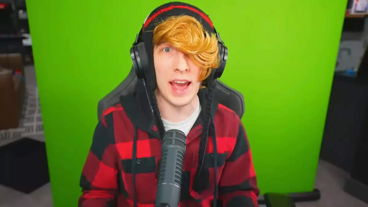 "They're doing this because Roblox is failing": KreekCraft criticizes ...