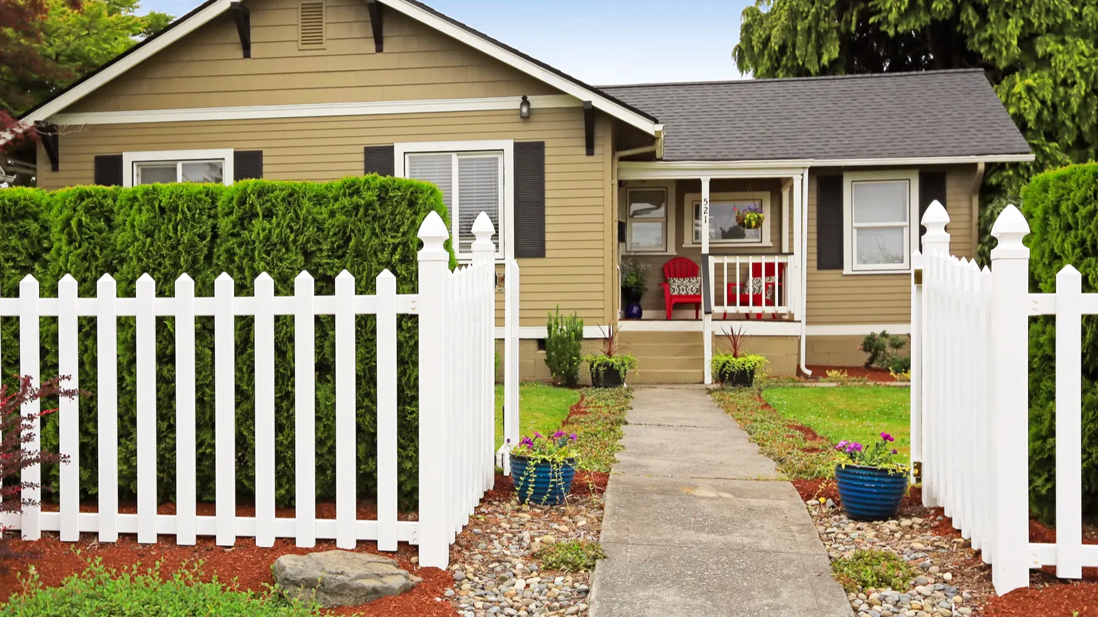 16 decor mistakes that can lower your home’s value