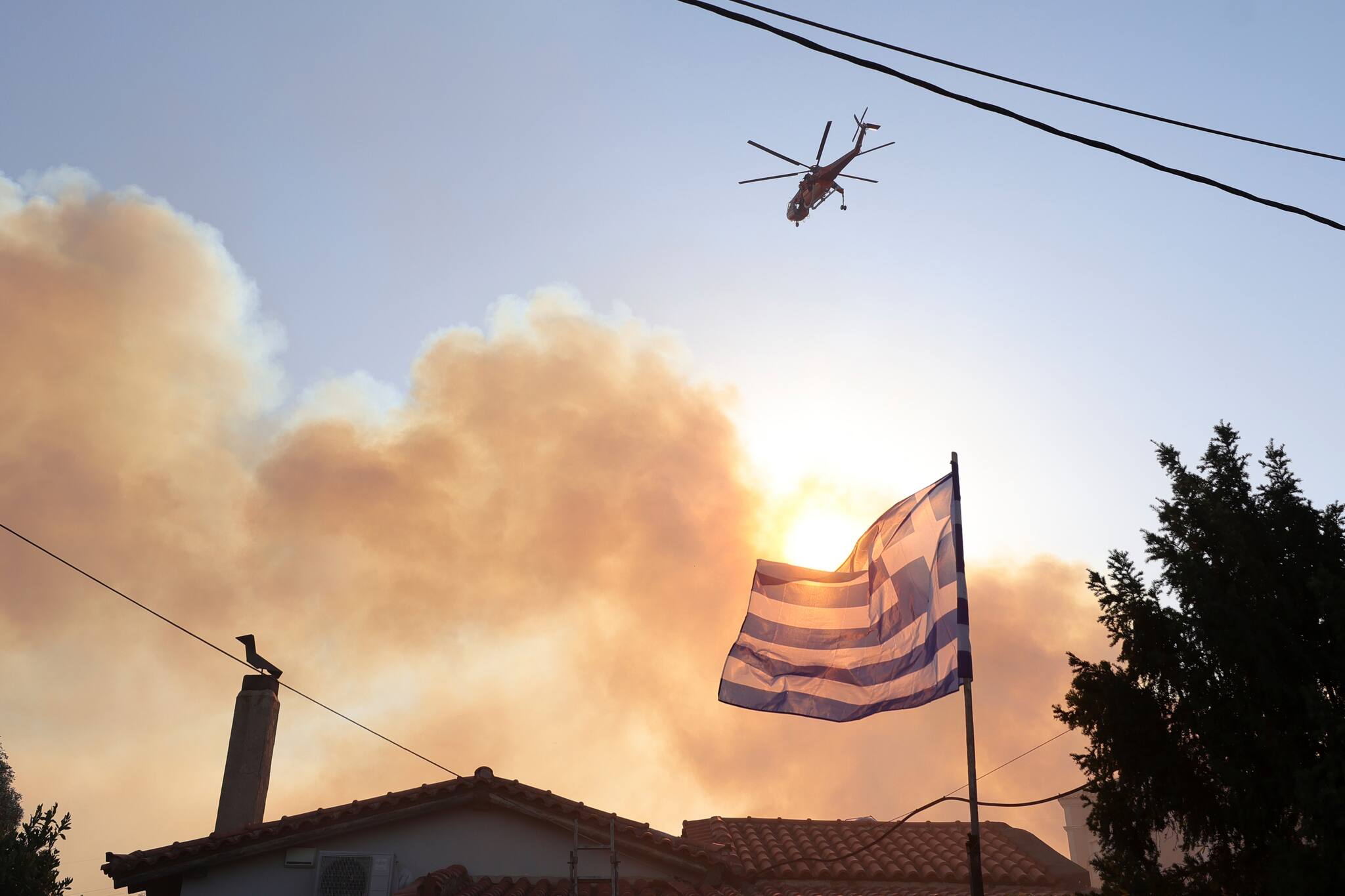 Waldbrände in Griechenland: Zakynthos und Peloponnes in Flammen