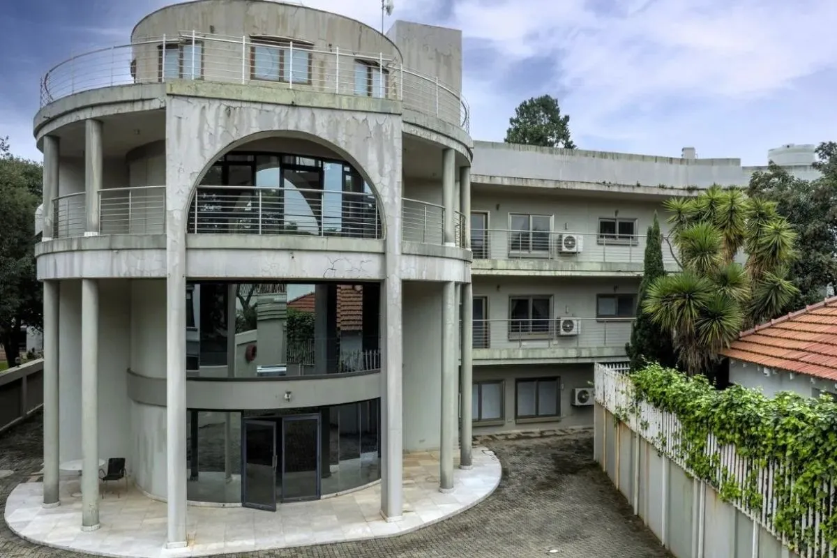 Buyers purchased all Gupta Saxonwold mansions at half their value