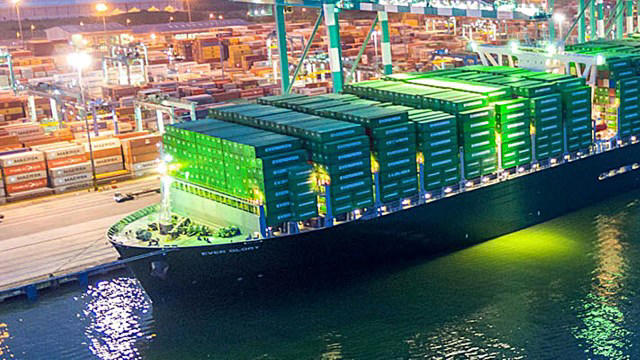 Chinese port achieves first-of-its-kind transfer that could ...