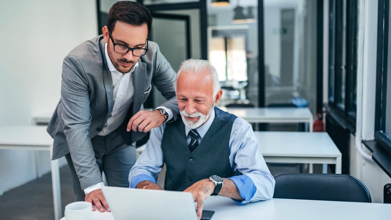 Your retirement dreams are dying: Half of seniors can't afford to stop ...