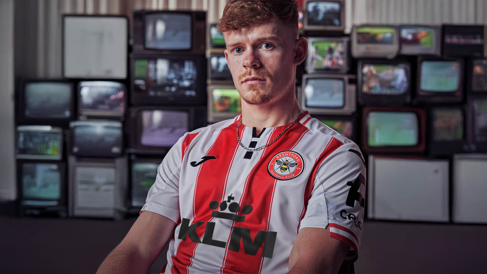 Every 2025-26 Premier League kit with each club’s most classic sponsor ...