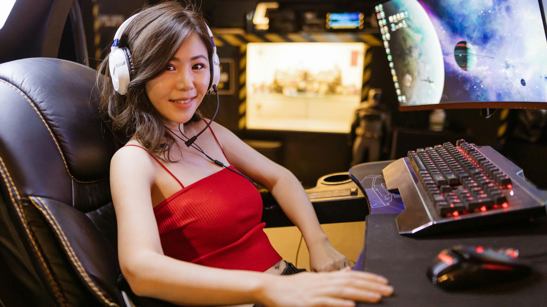 Gamer Girl Curse: 20 Things Only Girl Gamers Will Understand