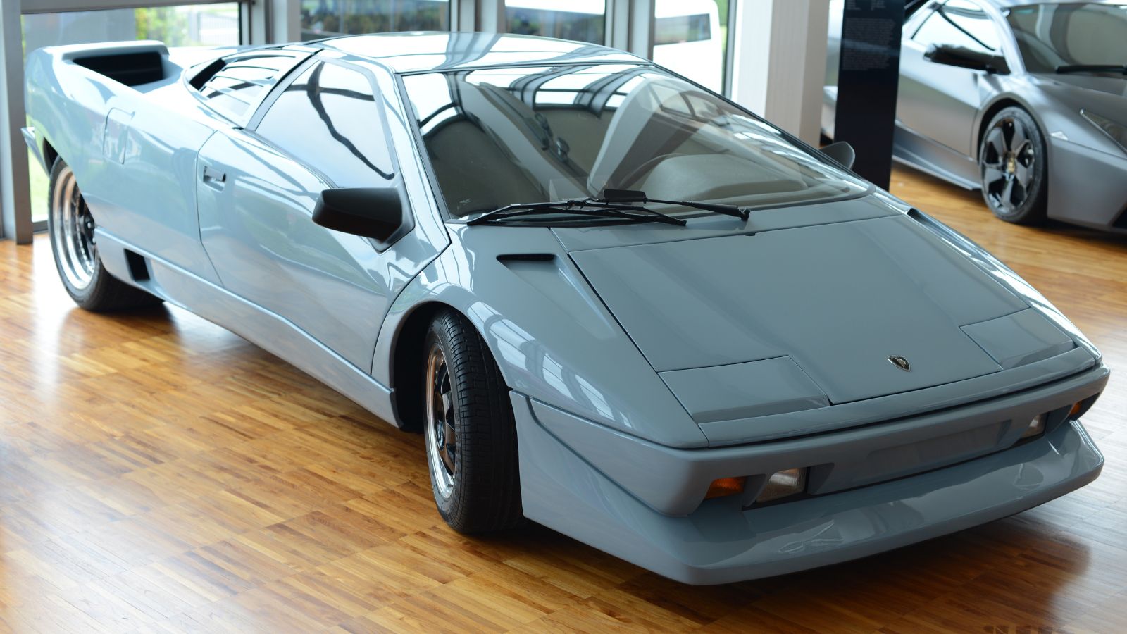 16 wild cars with massive 16-cylinder engines
