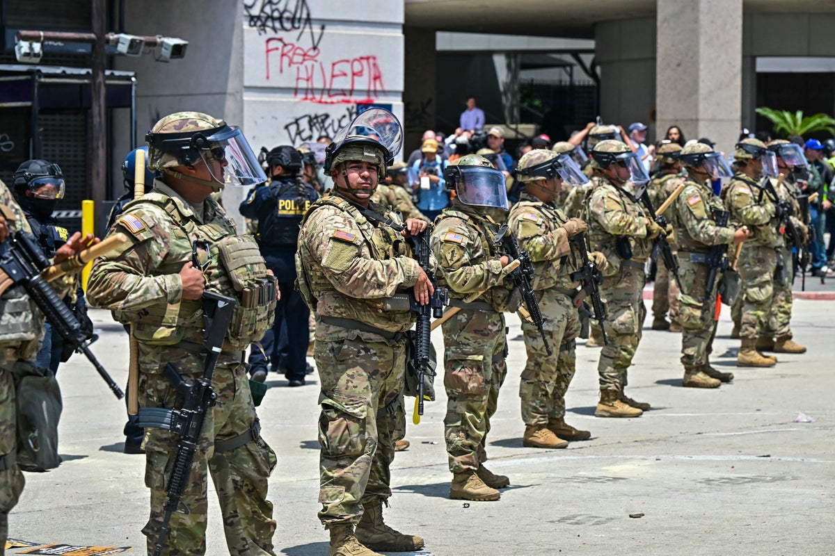 Trump team looking to create squad of 600 soldiers ready to deploy at a ...