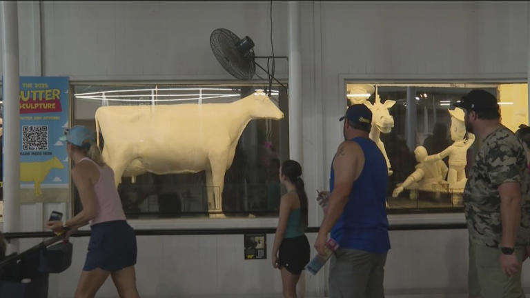 Iowa State Fair’s butter cow to be displayed at Smithsonian