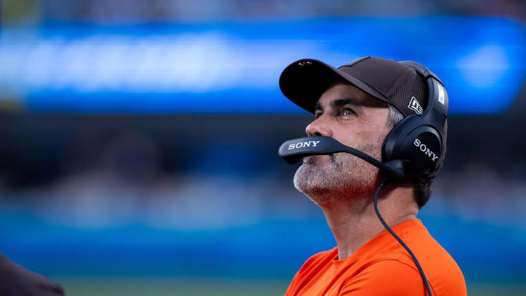 Updated Cleveland Browns' Quarterback Depth Chart: Dillon Gabriel ...