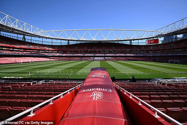 Fans mock Arsenal change to Emirates ahead of new Premier League season
